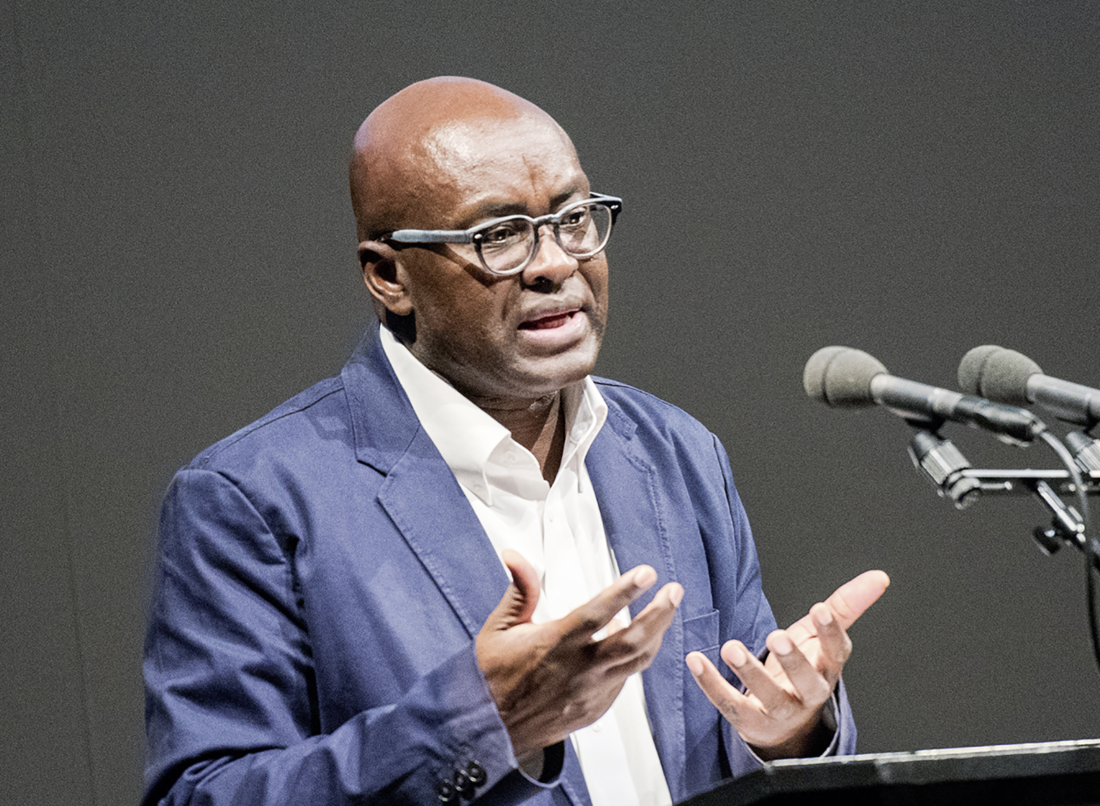 Achille Mbembe : Plaidoyer pour une langue-monde