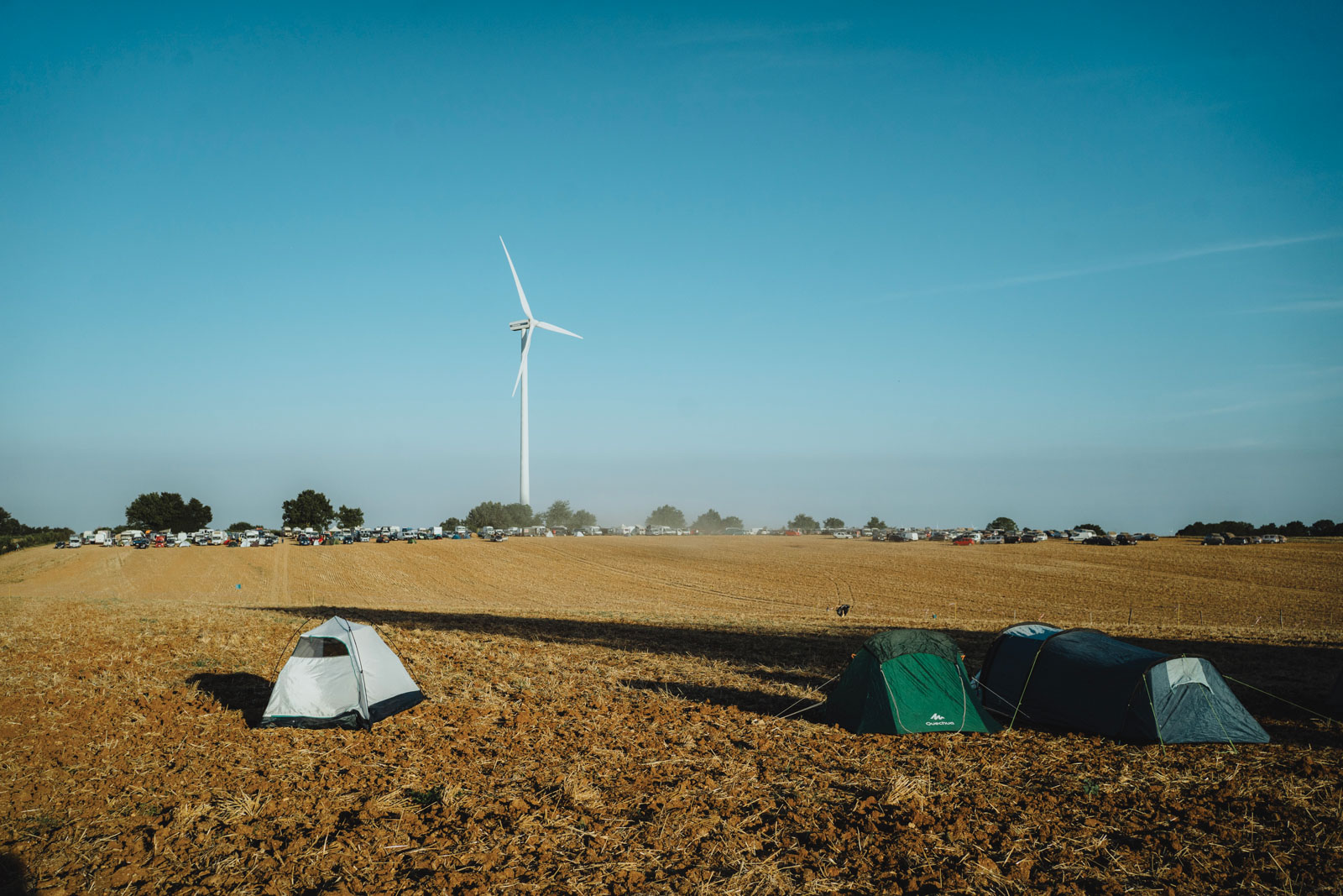 Mégabassines : Portfolio : D'eau et de colère - POLITIS