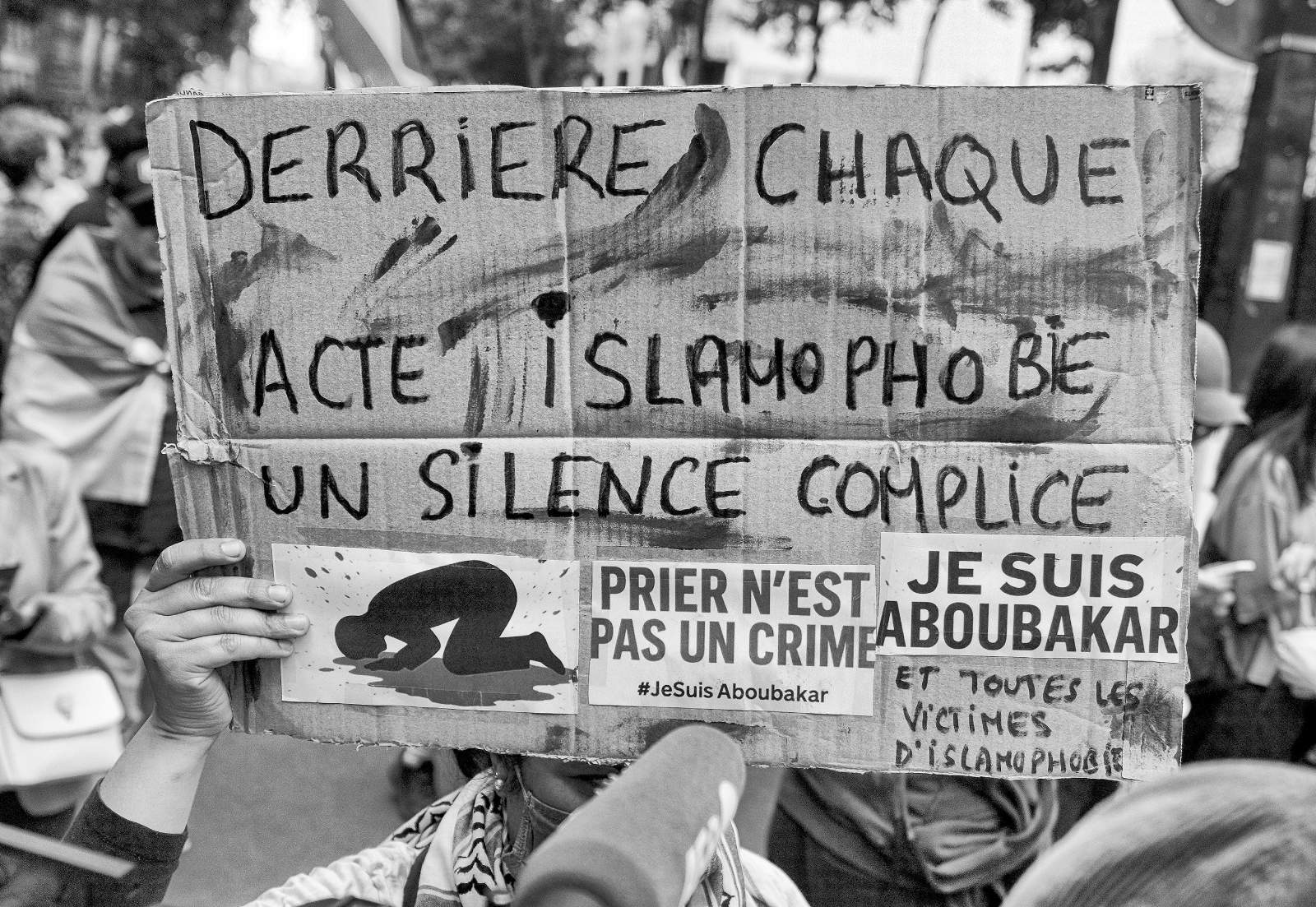 Perquisitions contre les salariés du CCIE : « Une dérive autoritaire ...